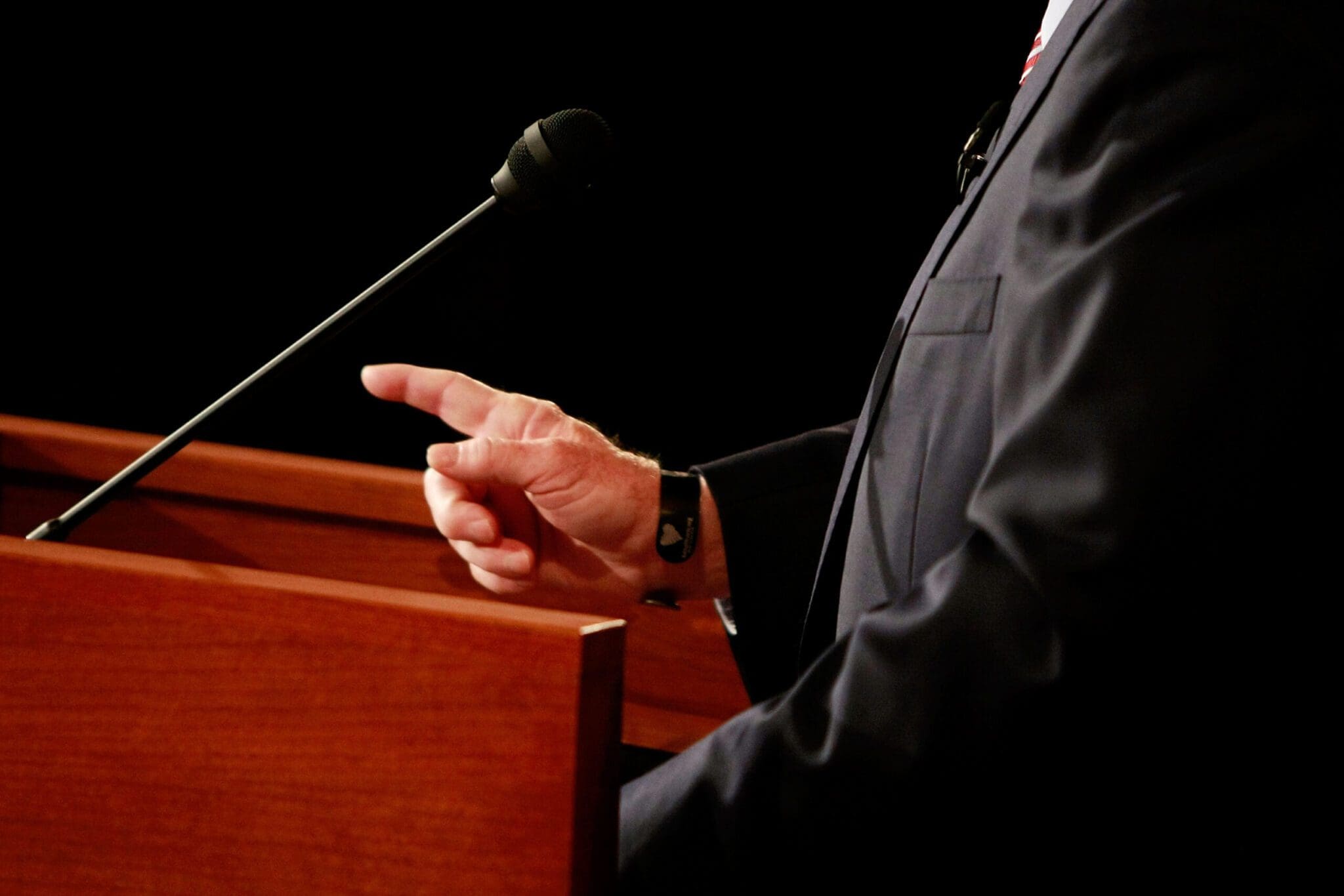 A winner's guide to debate prep - Campaigns & Elections